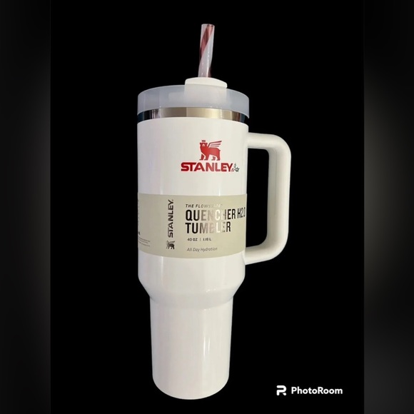Stanley | Other | Stanley Mistletoe Twist Quencher Flowstate 4oz ...